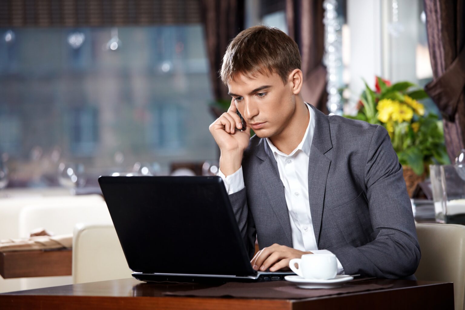 Manager au McDo : salaire et progression de carrière expliqués